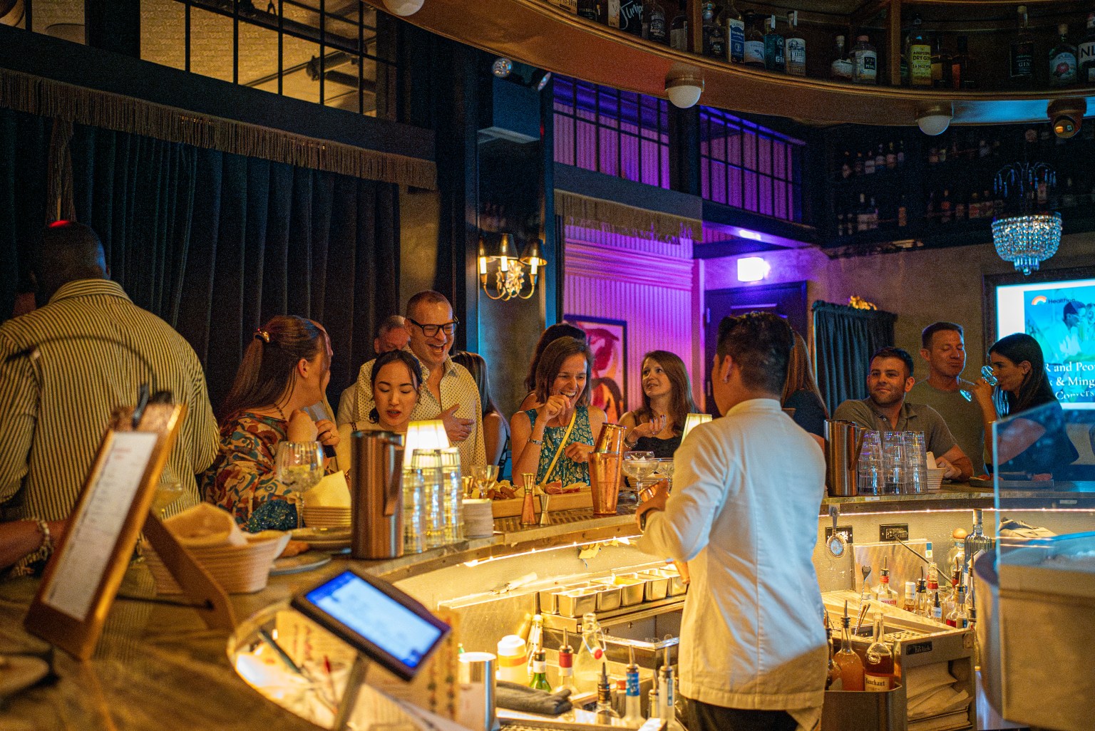 Reasons The Ivory Peacock Stands Out as the Best Cocktail Bar in NYC
